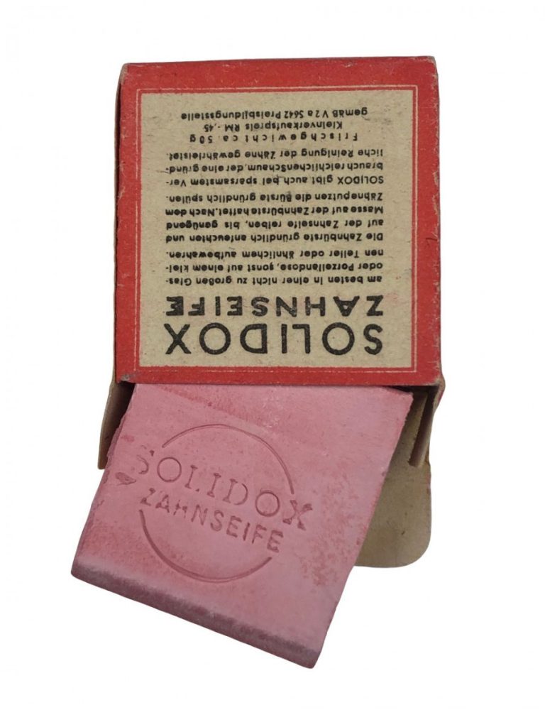 Original WWII German Solidox Zahnseife - Oorlogsspullen.nl - Militaria shop