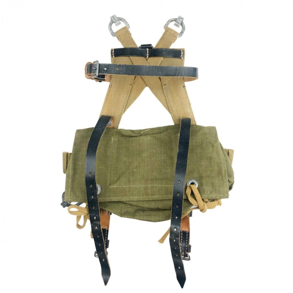Original WWII German A-Frame combat assault pack 1941 - Oorlogsspullen ...