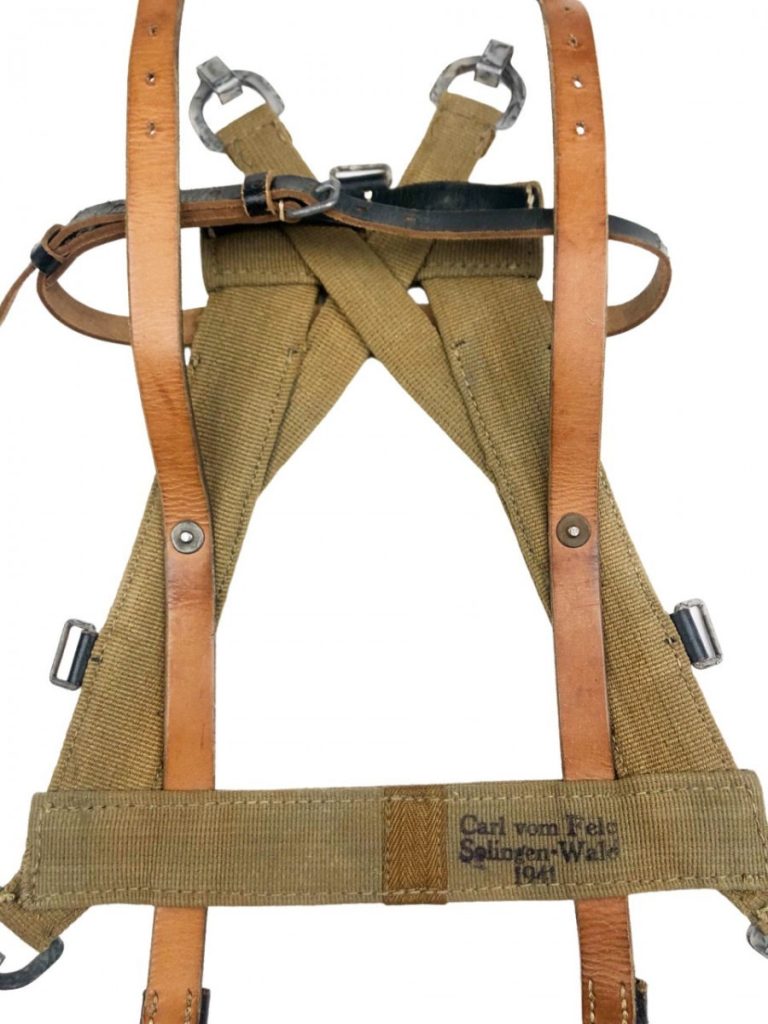 Original WWII German A-Frame combat assault pack 1941 - Oorlogsspullen ...
