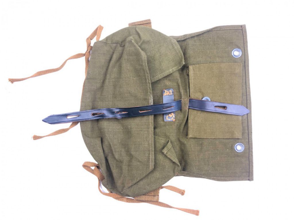 Original WWII German A-Frame combat assault pack 1941 - Oorlogsspullen ...