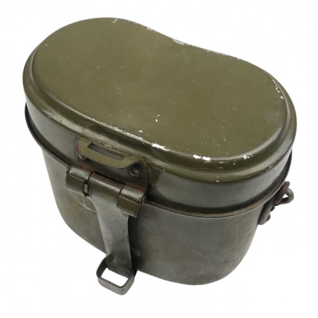 Original WWII German M42 mess tin 1944 - Oorlogsspullen.nl - Militaria shop