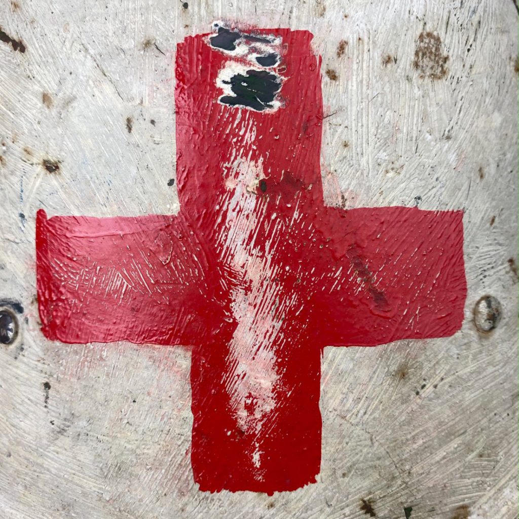 Original WWII Dutch Red Cross helmet - Oorlogsspullen.nl - Militaria shop