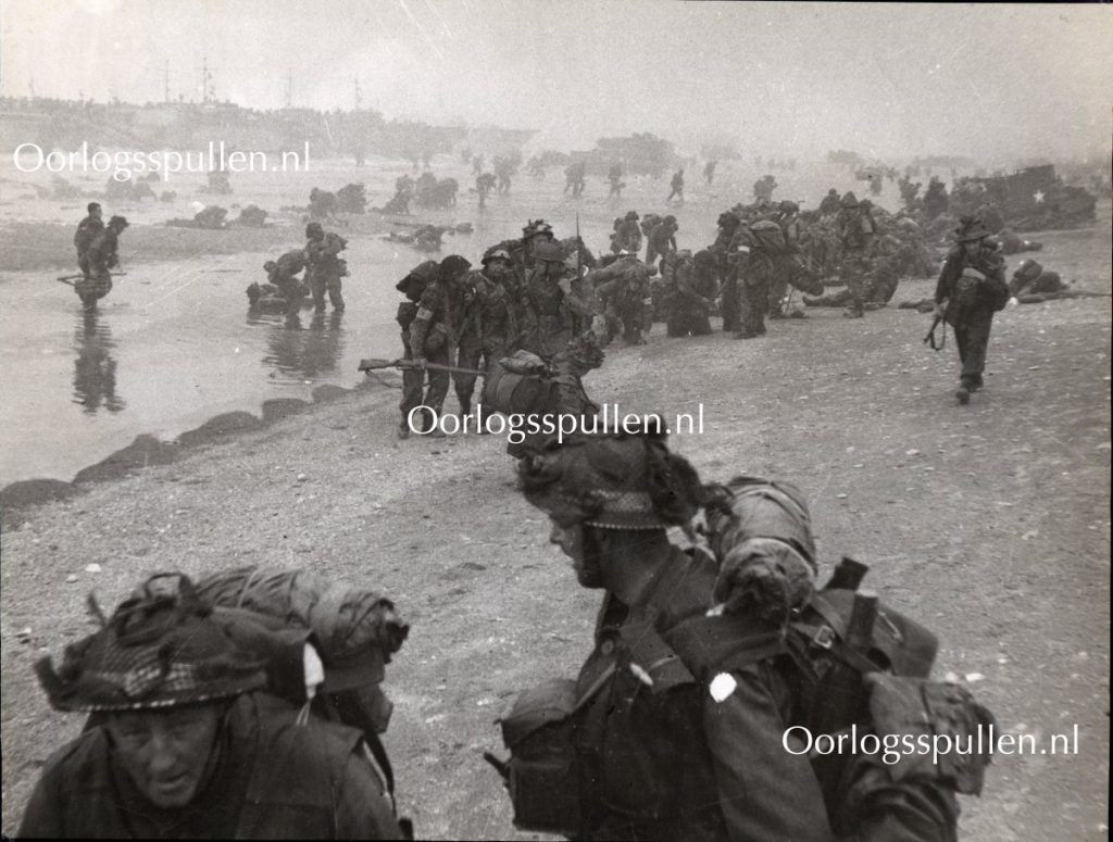 Original WWII British photo 'D-Day landing on Sword Beach' 6 June 1944 ...