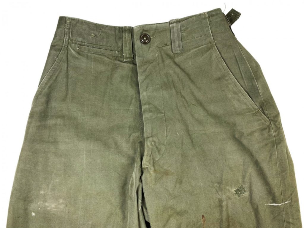 Original WWII US M-1943 Field trousers - Oorlogsspullen.nl - Militaria shop