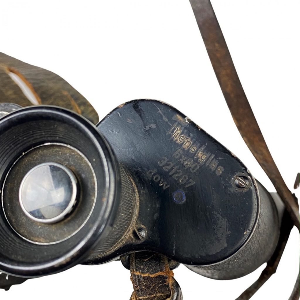 Original WWII German 'Dienstglas' binoculars - Oorlogsspullen.nl ...