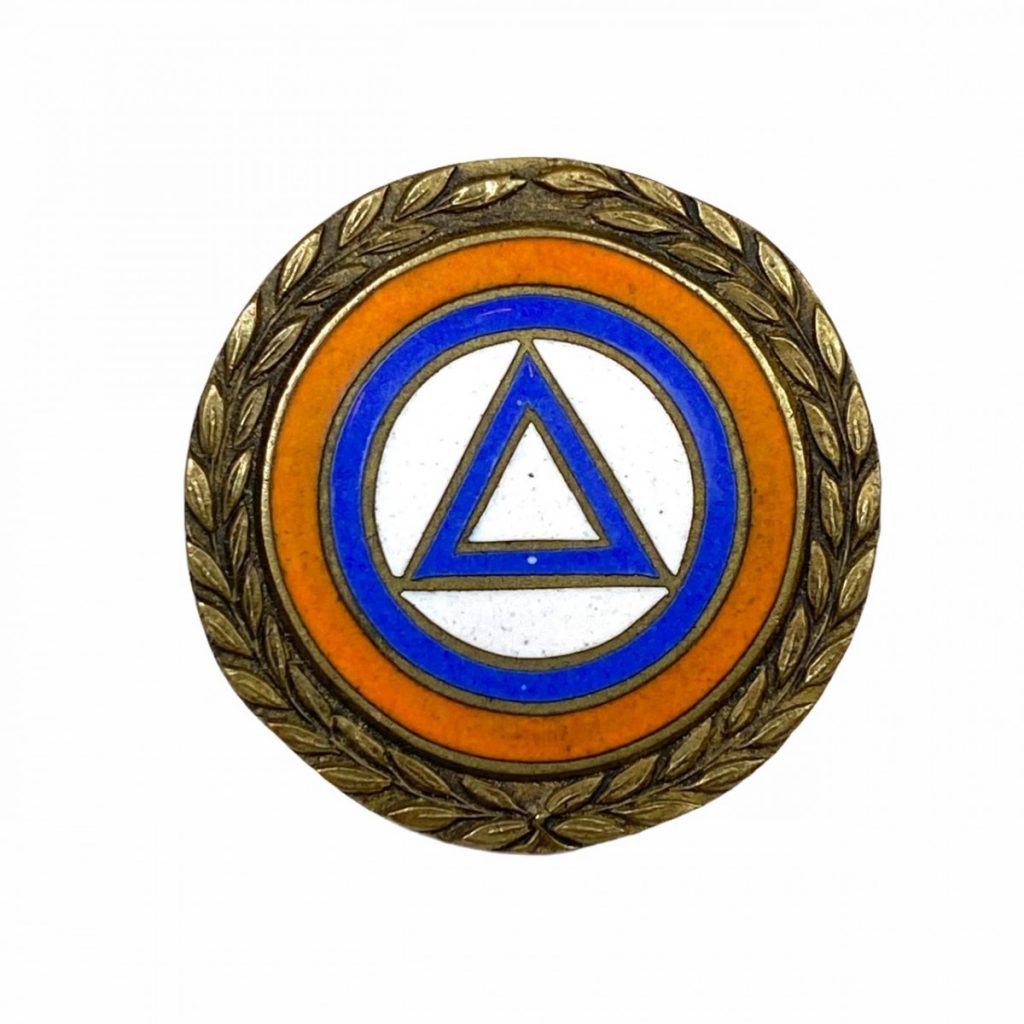 Original WWII Flemish VNV golden party badge - Oorlogsspullen.nl ...