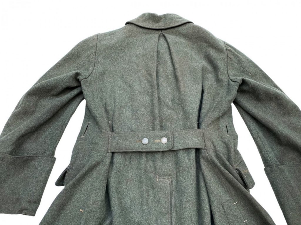 Original WWII German WH M40 overcoat - Oorlogsspullen.nl - Militaria shop