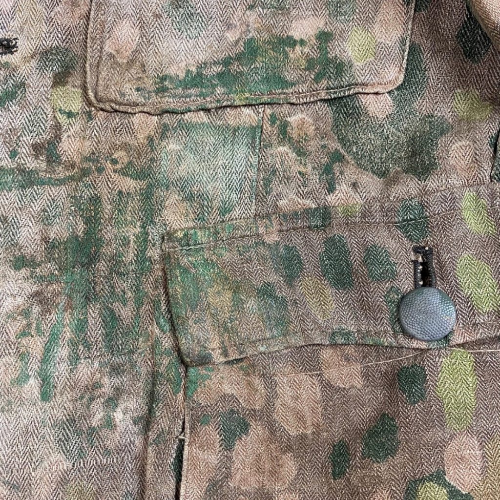 Original WWII German Waffen-SS DOT 44 uniform - Oorlogsspullen.nl ...