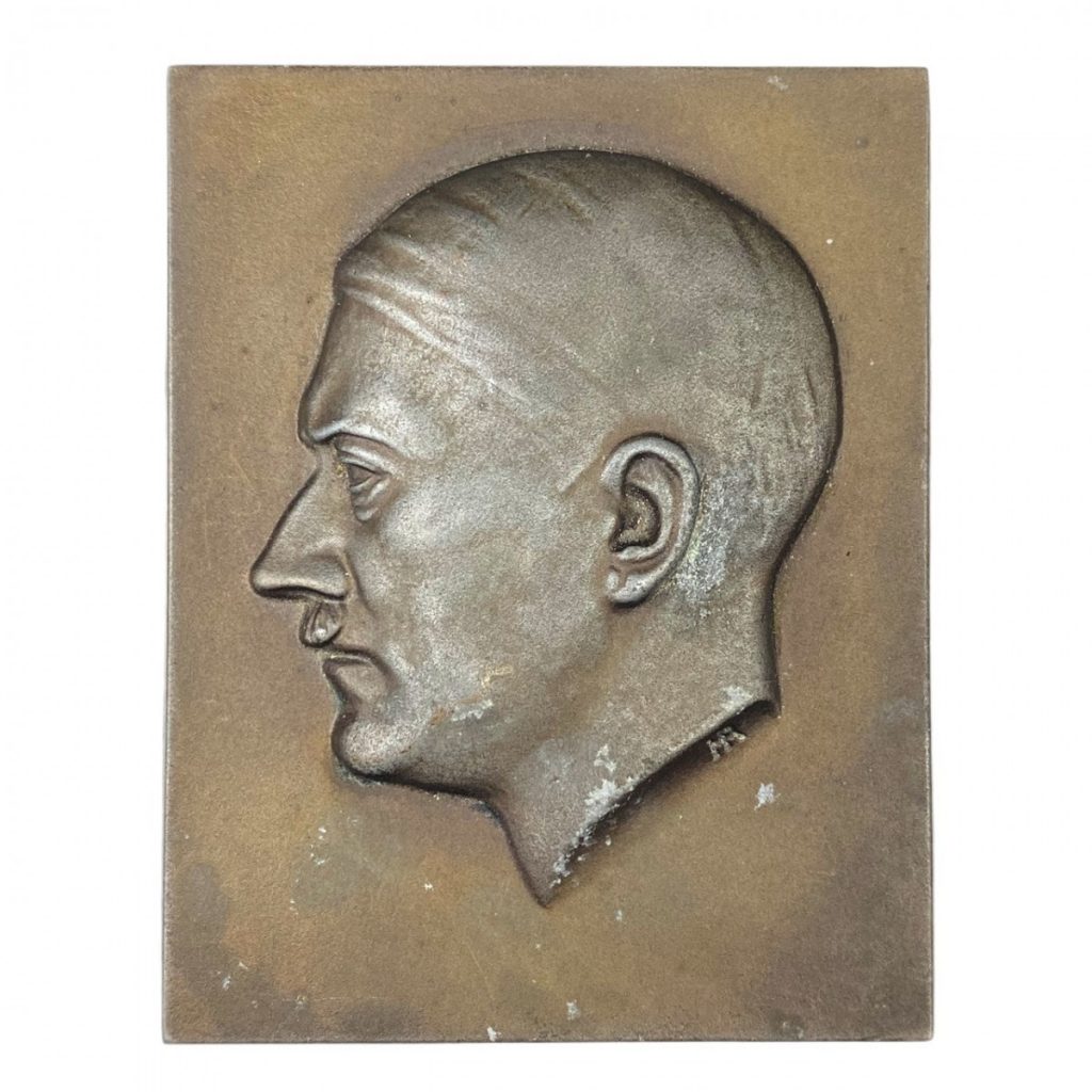 Original WWII German Adolf Hitler plaque - Oorlogsspullen.nl ...