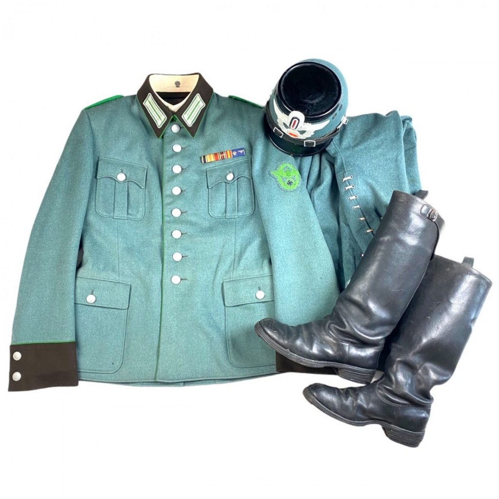 Original WWII German Schutzpolizei uniform grouping - Oorlogsspullen.nl ...