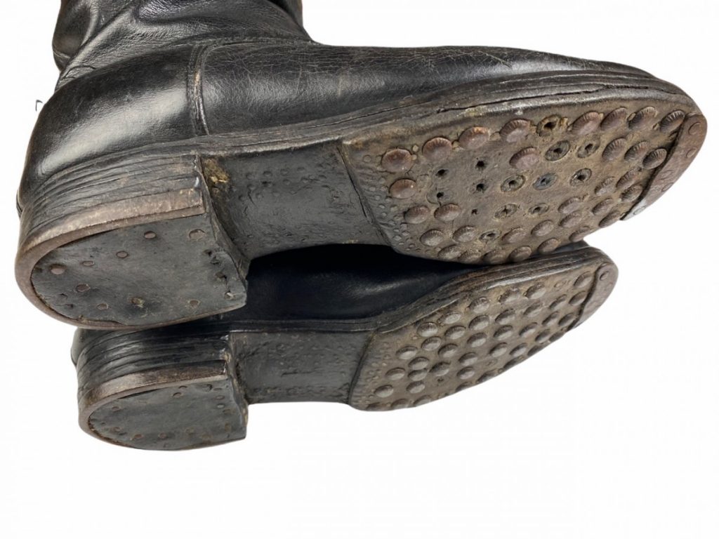 Original WWII German army marching boots - Oorlogsspullen.nl ...