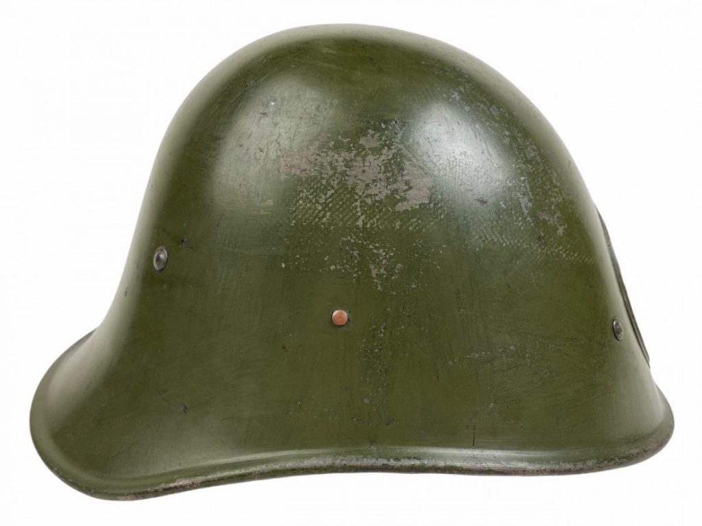 Original WWII Dutch M34 army helmet - Oorlogsspullen.nl - Militaria shop