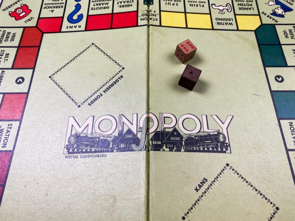 Original WWII Dutch monopoly board game 1942 - Oorlogsspullen.nl ...