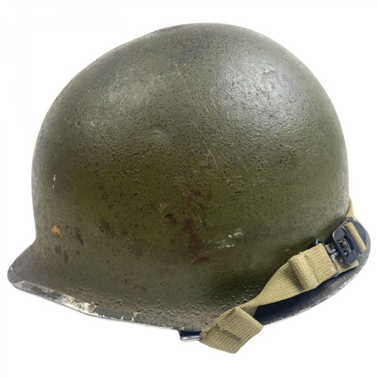 Original WWII US M1 helmet - Oorlogsspullen.nl - Militaria shop