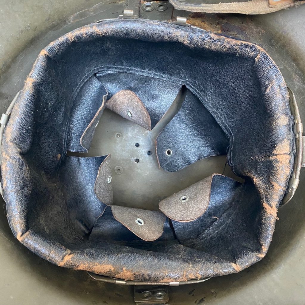 Original WWII French Adrian helmet 1944 - Oorlogsspullen.nl - Militaria ...