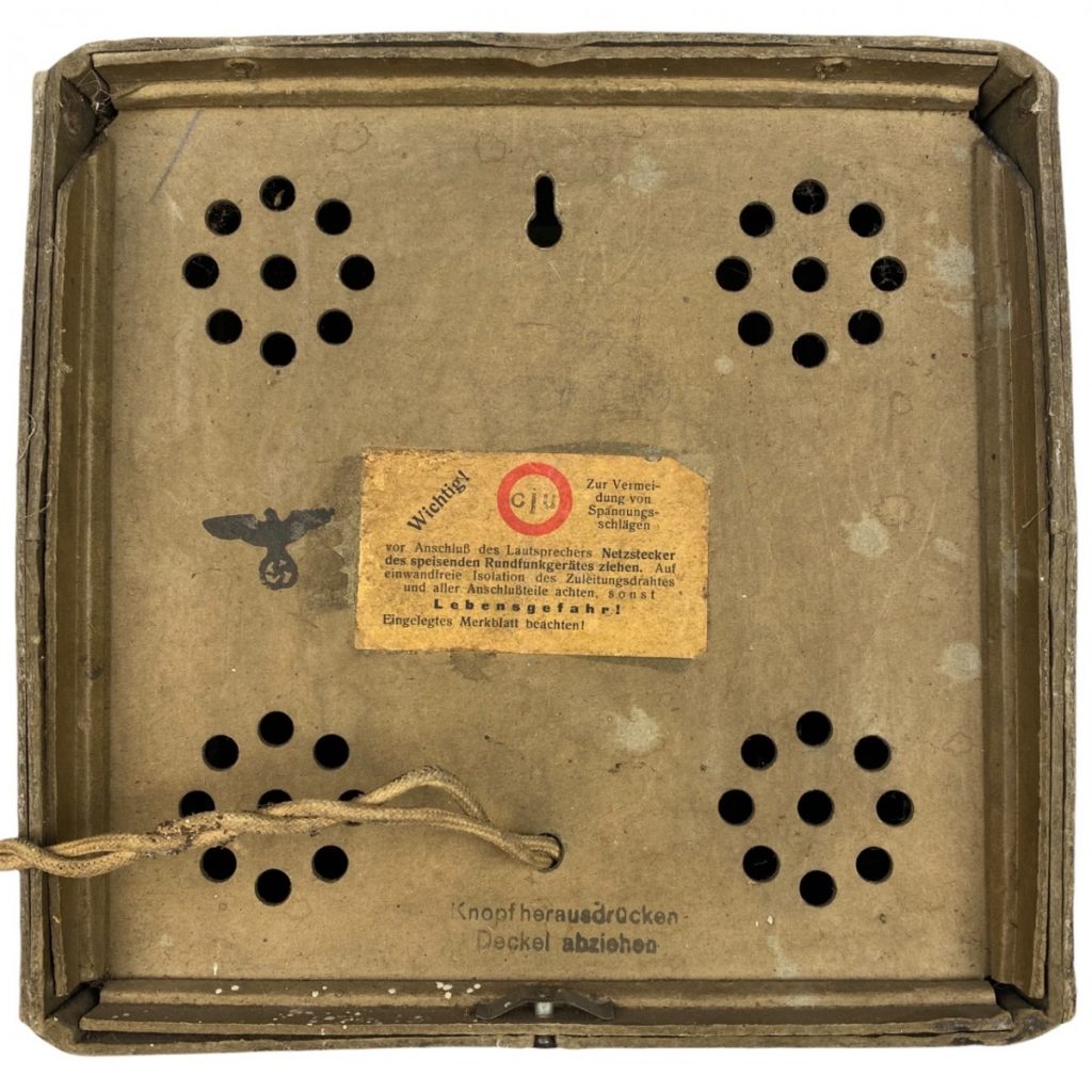 Original WWII German Wehrmacht cardboard speaker - Oorlogsspullen.nl ...