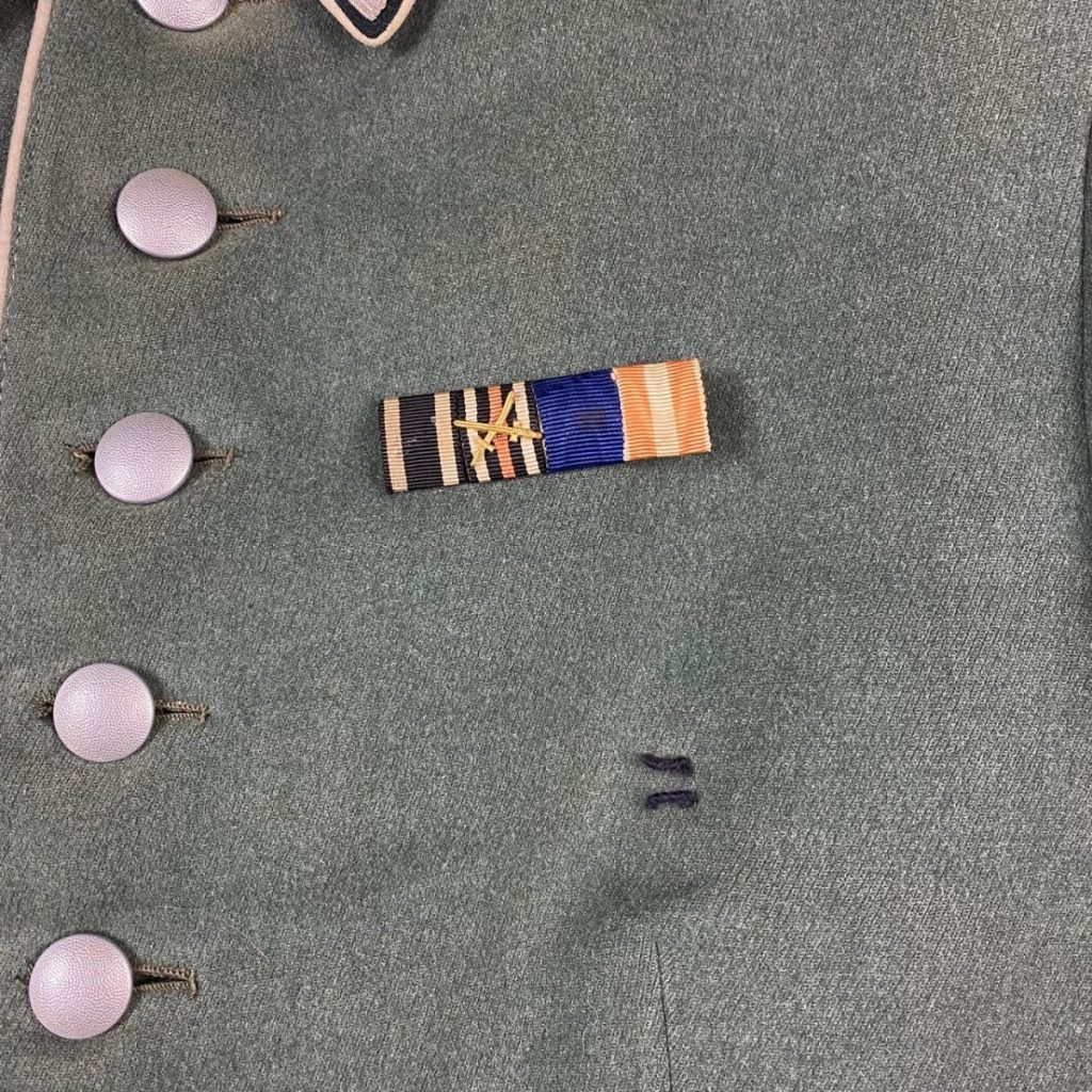 Original WWII German infantry Feldwebel Waffenrock - Oorlogsspullen.nl ...