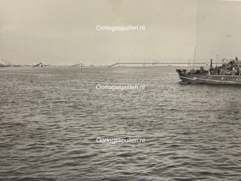 Original WWII Dutch liberation photos Goes & Moerdijk bridges ...