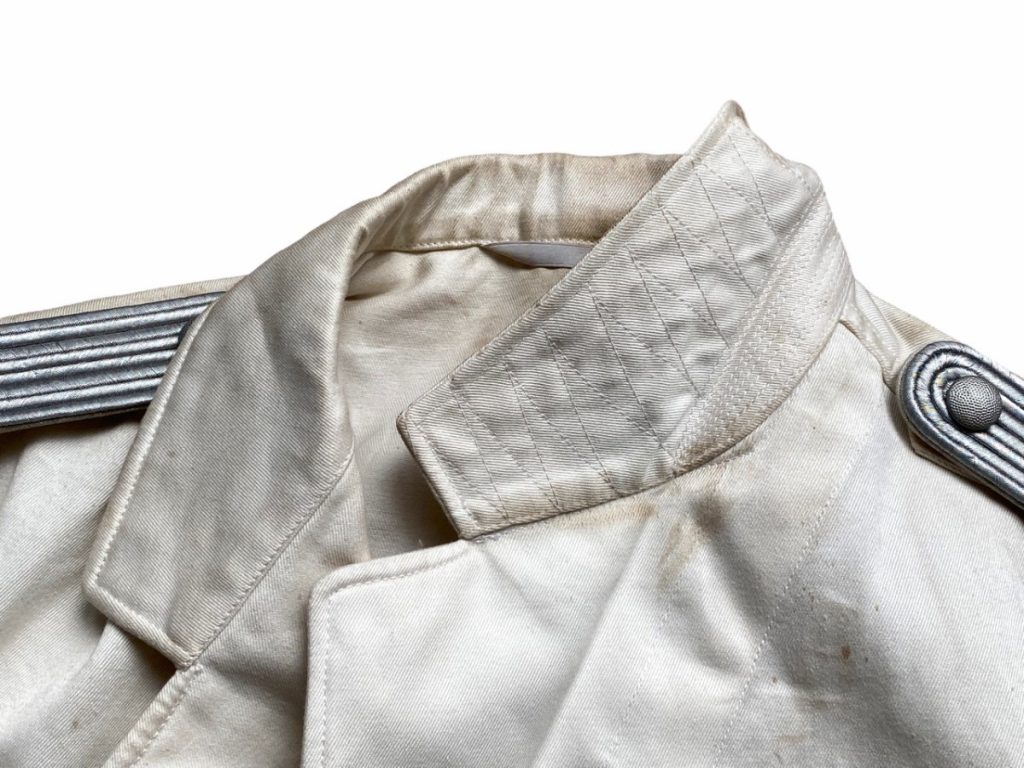 Original WWII German WH 'leutnant' summer uniform - Oorlogsspullen.nl ...