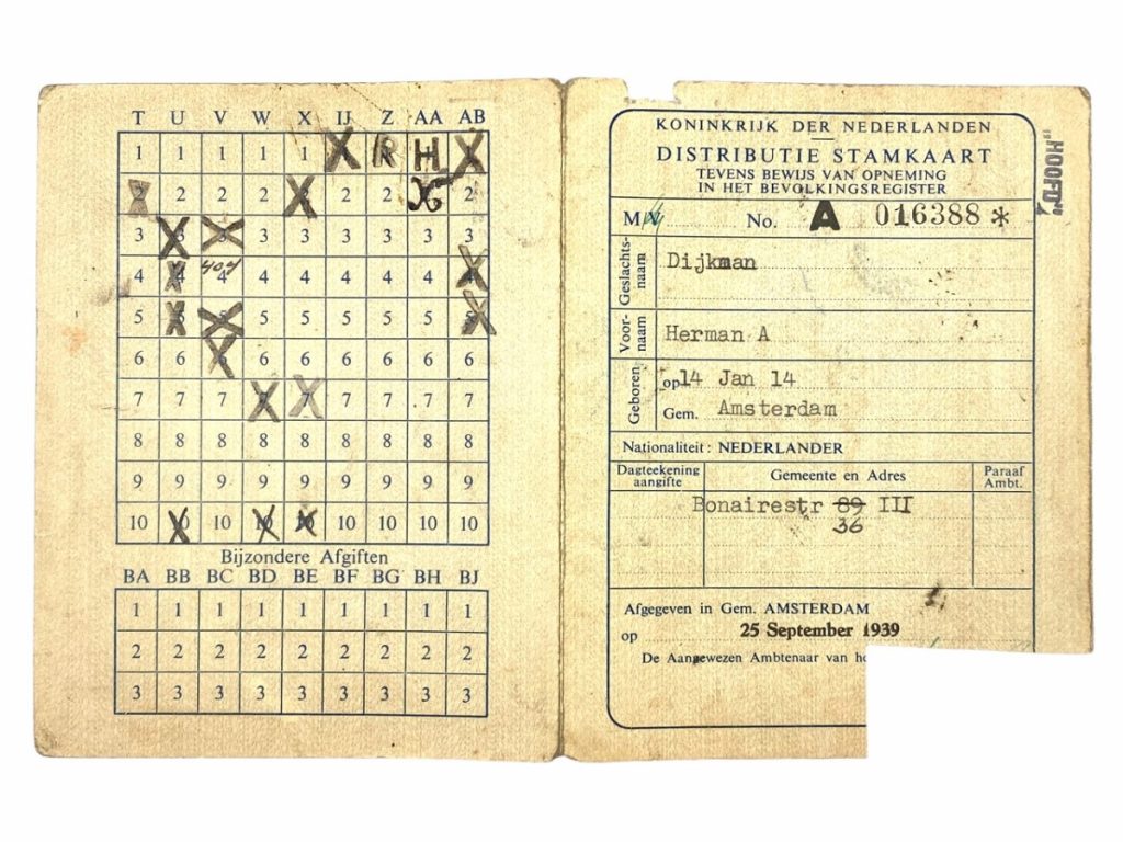 Original WWII Dutch ID card grouping - Oorlogsspullen.nl - Militaria shop