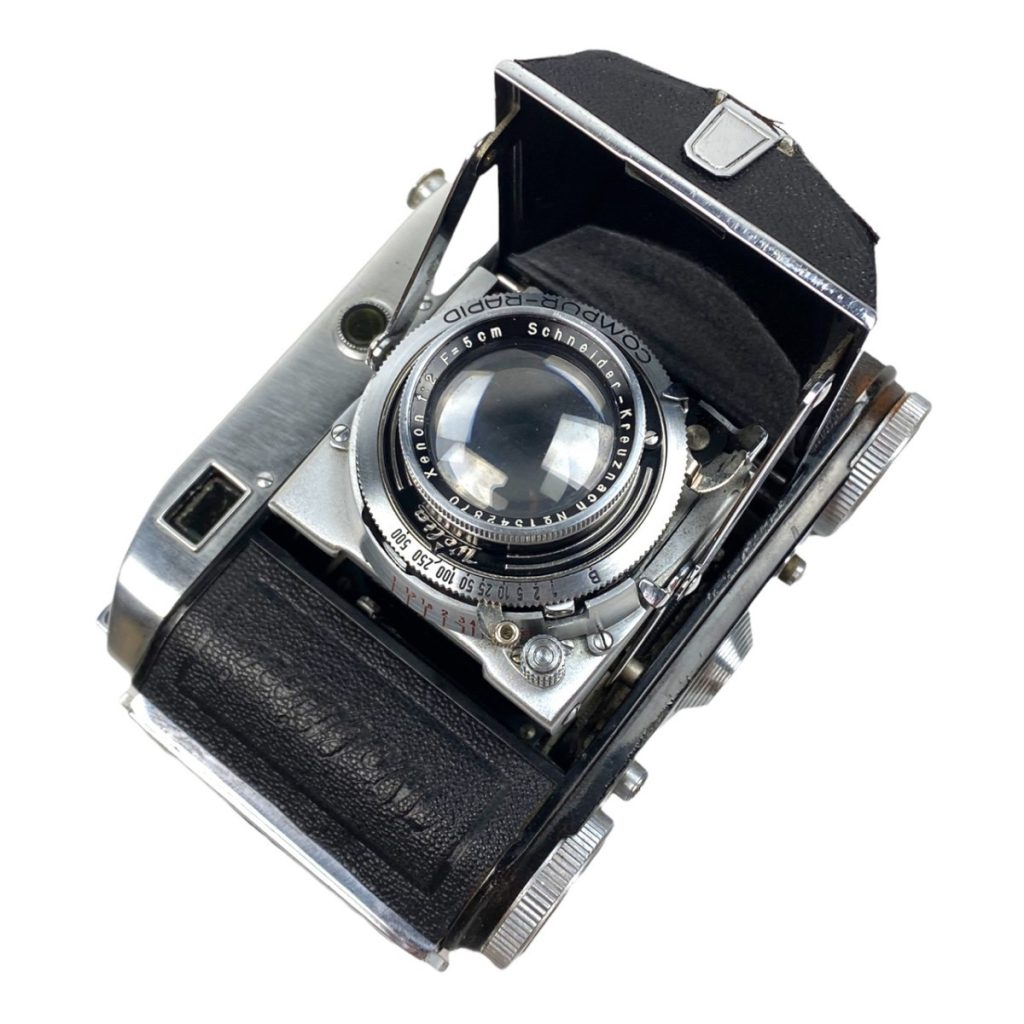 Original WWII German 'Welta Weltini' camera with tripod and cover ...