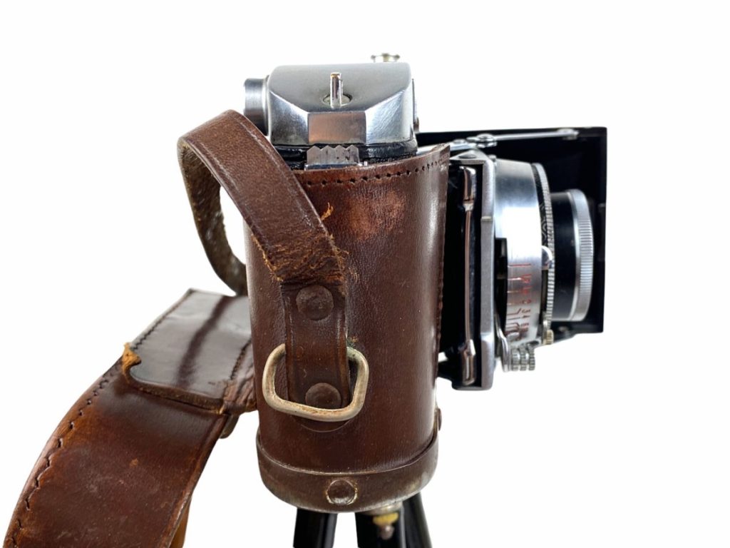 Original WWII German 'Welta Weltini' camera with tripod and cover ...