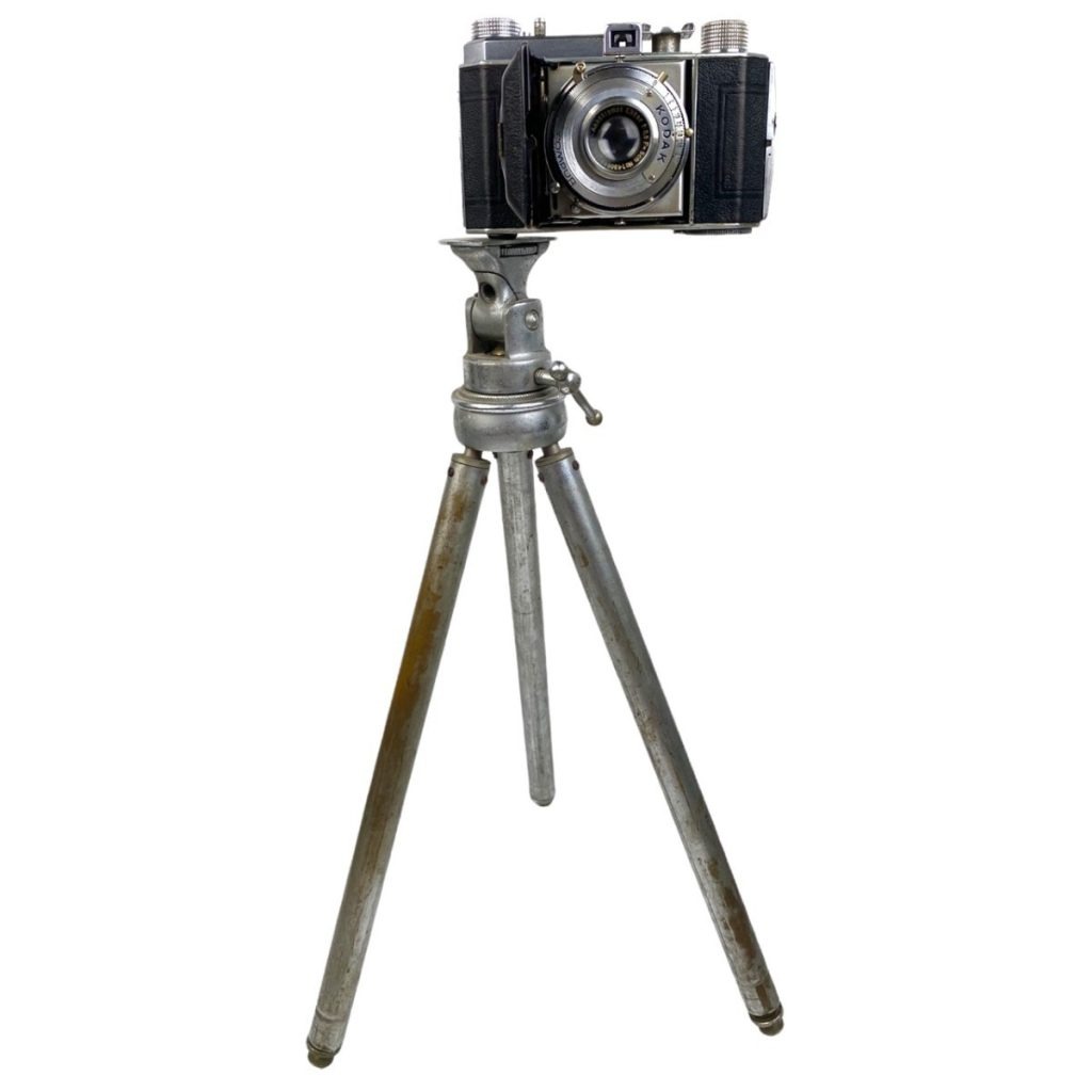 Original WWII German 'Kodak Retina' camera with tripod - Oorlogsspullen ...