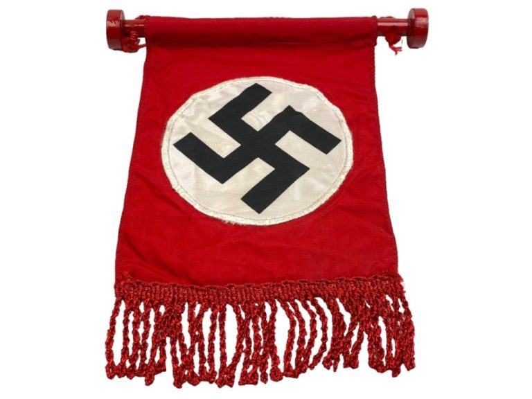 Original WWII Dutch swastika table flag - Oorlogsspullen.nl - Militaria ...