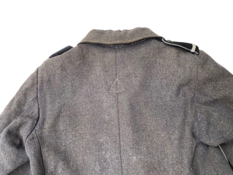 Original WWII German Luftwaffe HJ Flakhelfer jacket - Oorlogsspullen.nl ...