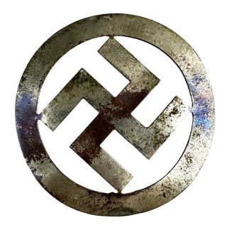 Original WWII German metal swastika symbol - Oorlogsspullen.nl ...