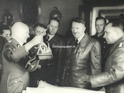 Original WWII German Adolf Hitler photo - Oorlogsspullen.nl - Militaria ...
