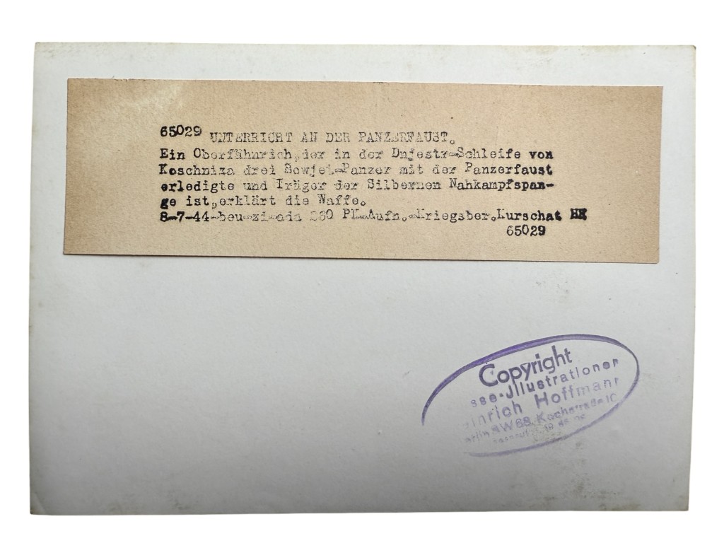 Original WWII German photo of the Panzerfaust training - Oorlogsspullen ...